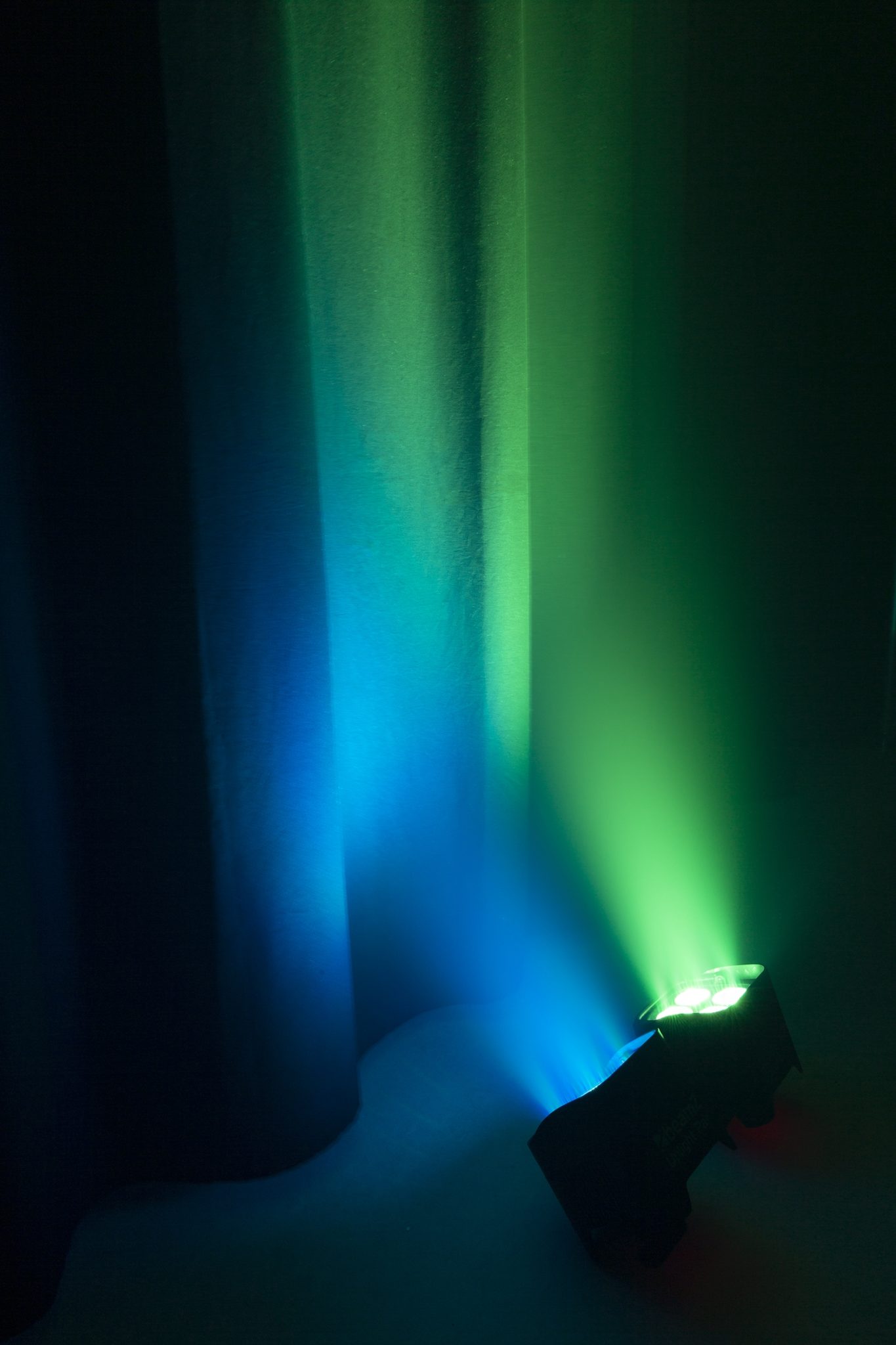 Outdoor / Indoor Uplighter - Wireless - Budget Event Hire